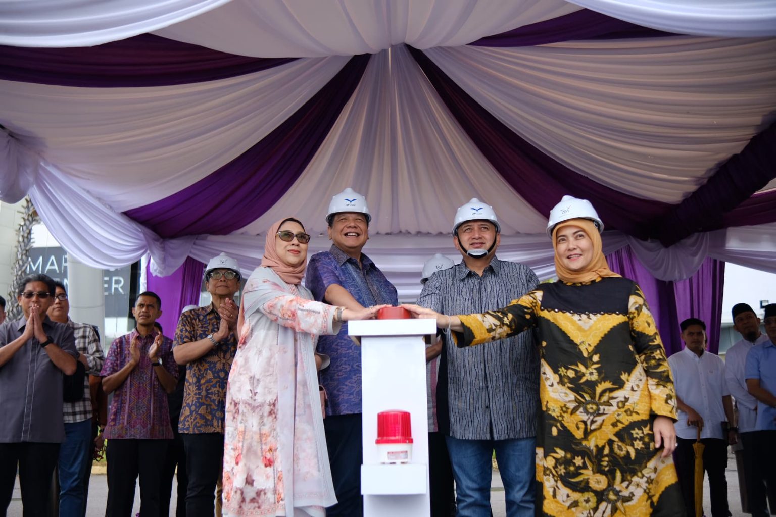 Munafri Arifuddin Dampingi Chairul Tanjung Resmikan Pembangunan Masjid Agung TSM - Portal Resmi ...